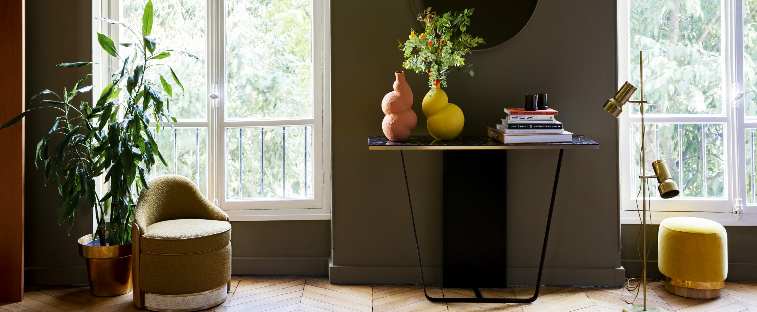 Large Horizon Console - Red Edition