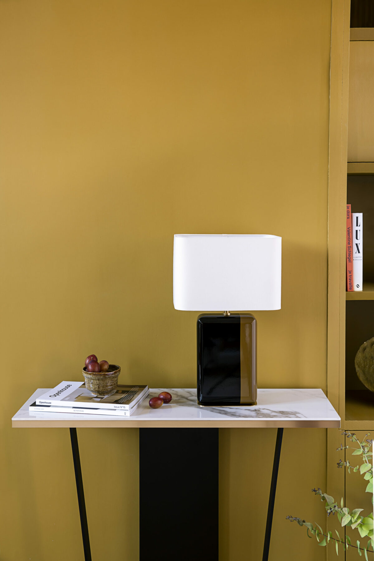 Large Horizon Console - Red Edition