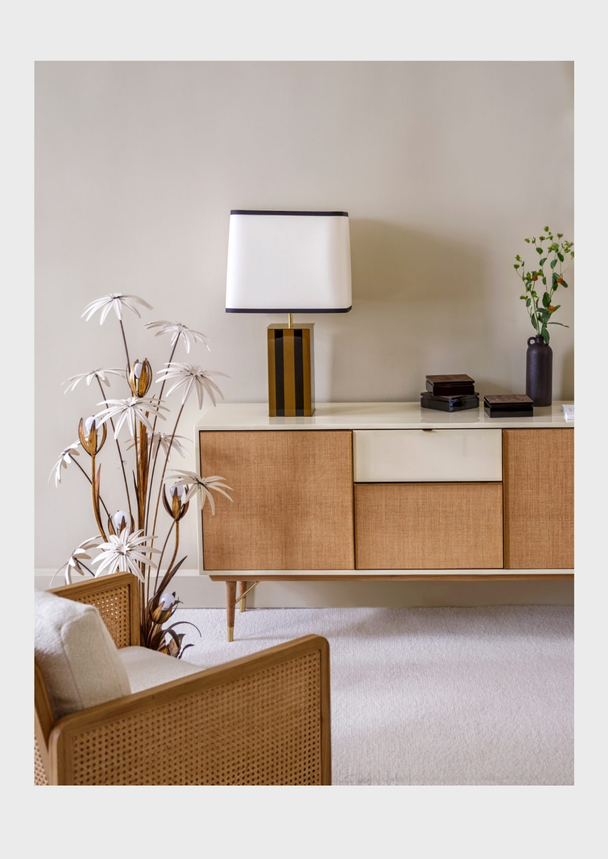 Elysee Lamp - Red Edition